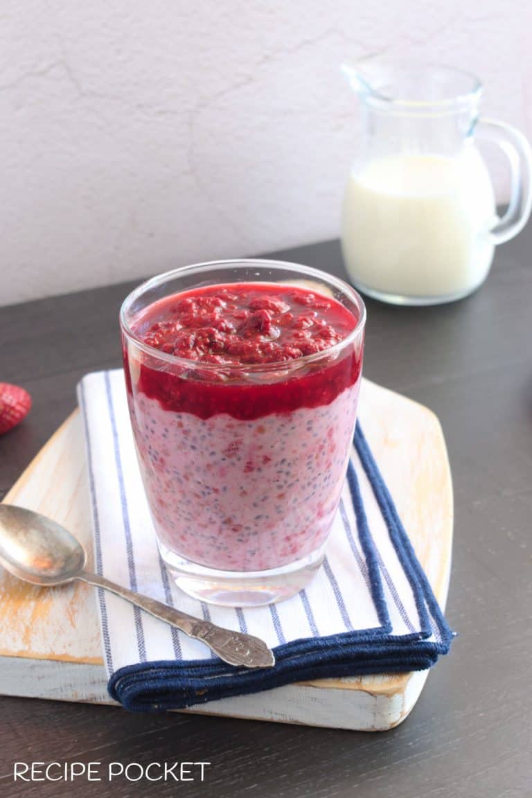 Raspberry Overnight Oats | Recipe Pocket